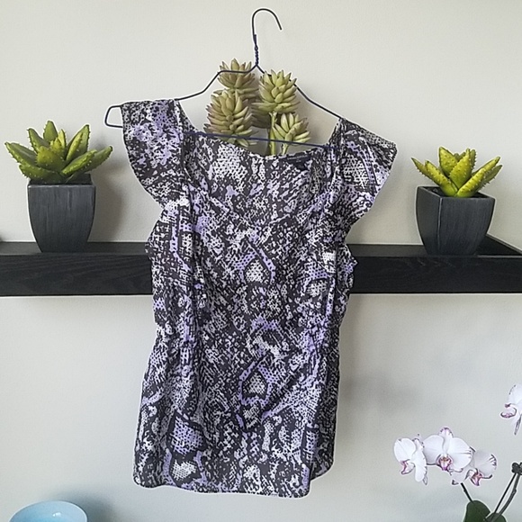 Banana Republic | Tops | Banana Republic Top | Poshmark